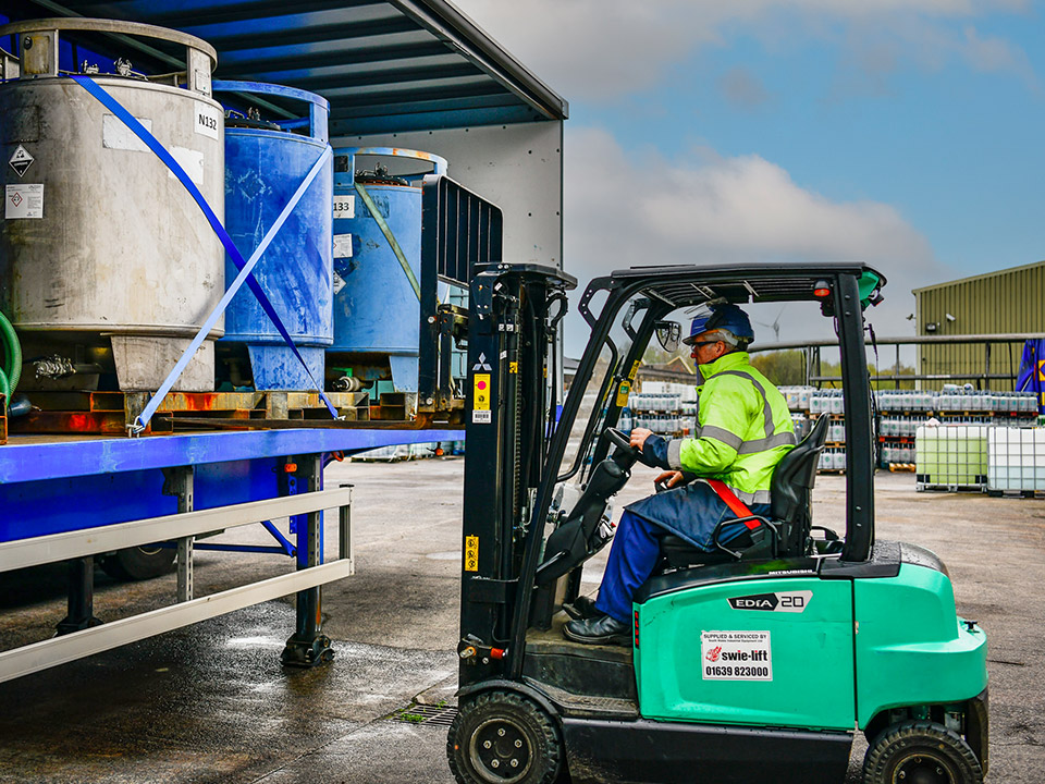 CWT Case Study UK - Mitsubishi Forklift Trucks